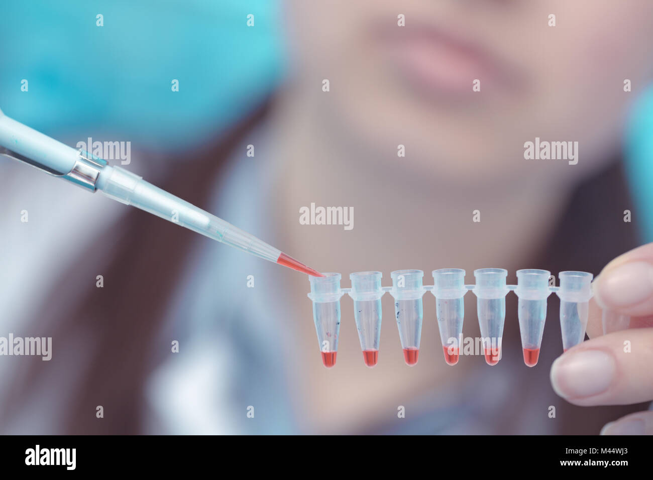 Reprogenetics research laboratory hi-res stock photography and images ...