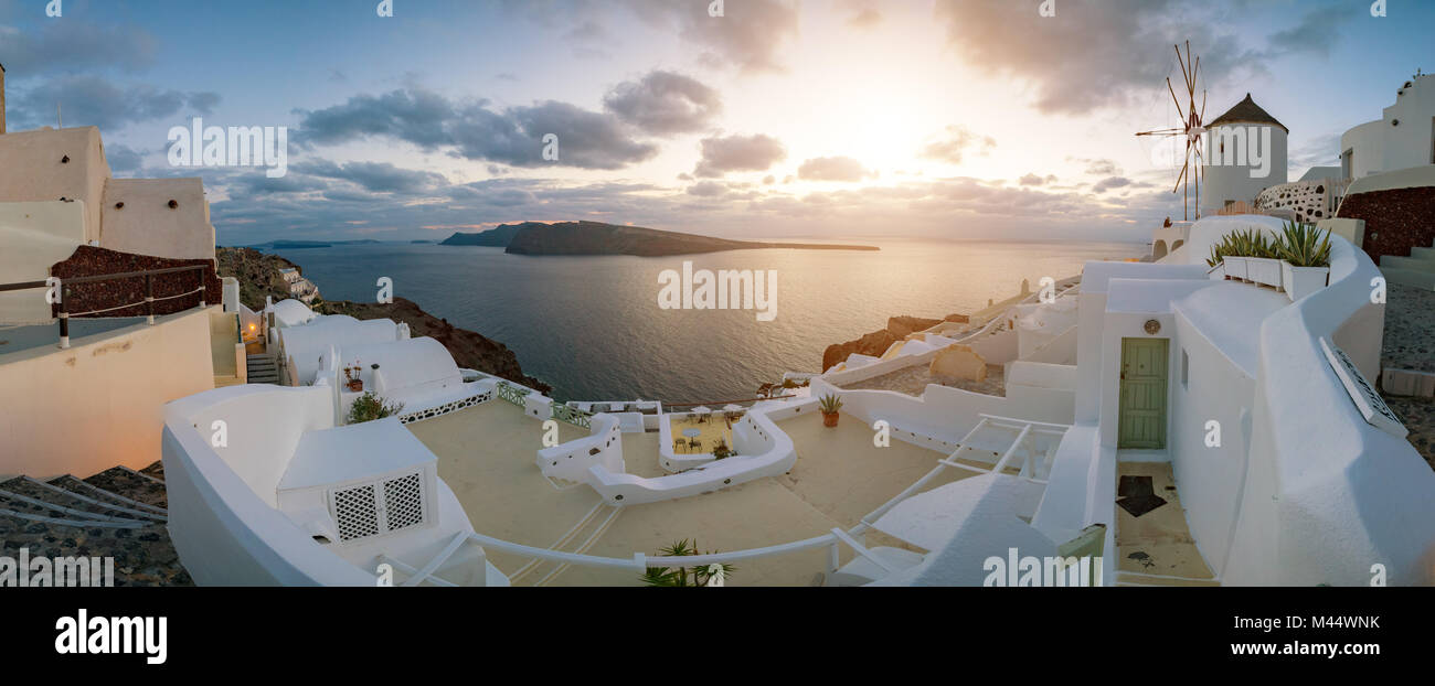 Evening panorama oia village hi-res stock photography and images - Alamy