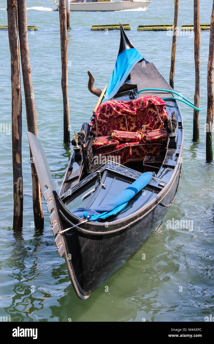 Empty gondola at the pier in Venice, Italy Stock Photo - Alamy