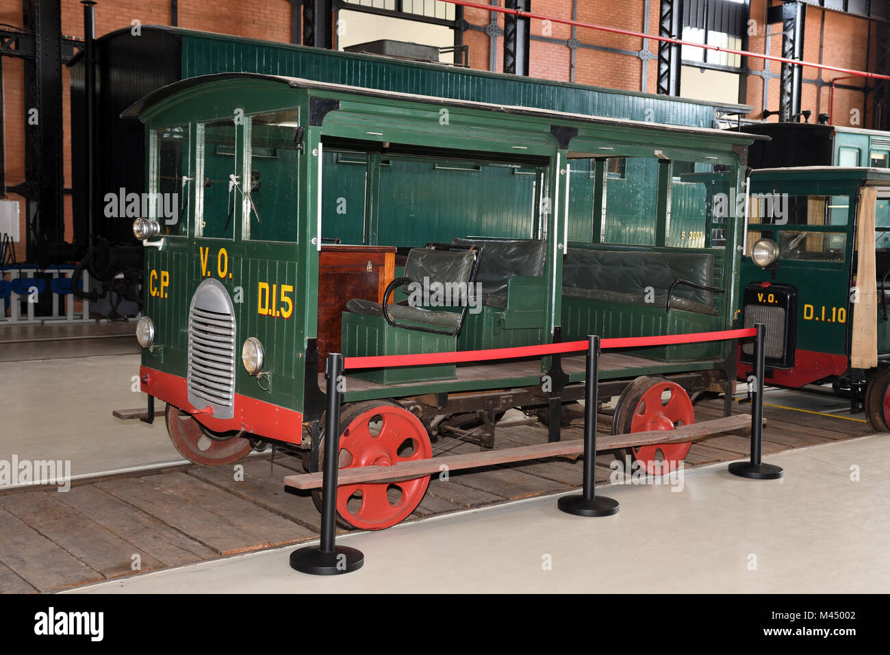 inspection trolley;D.I.5;CP general workshops;lisbon;national railway ...