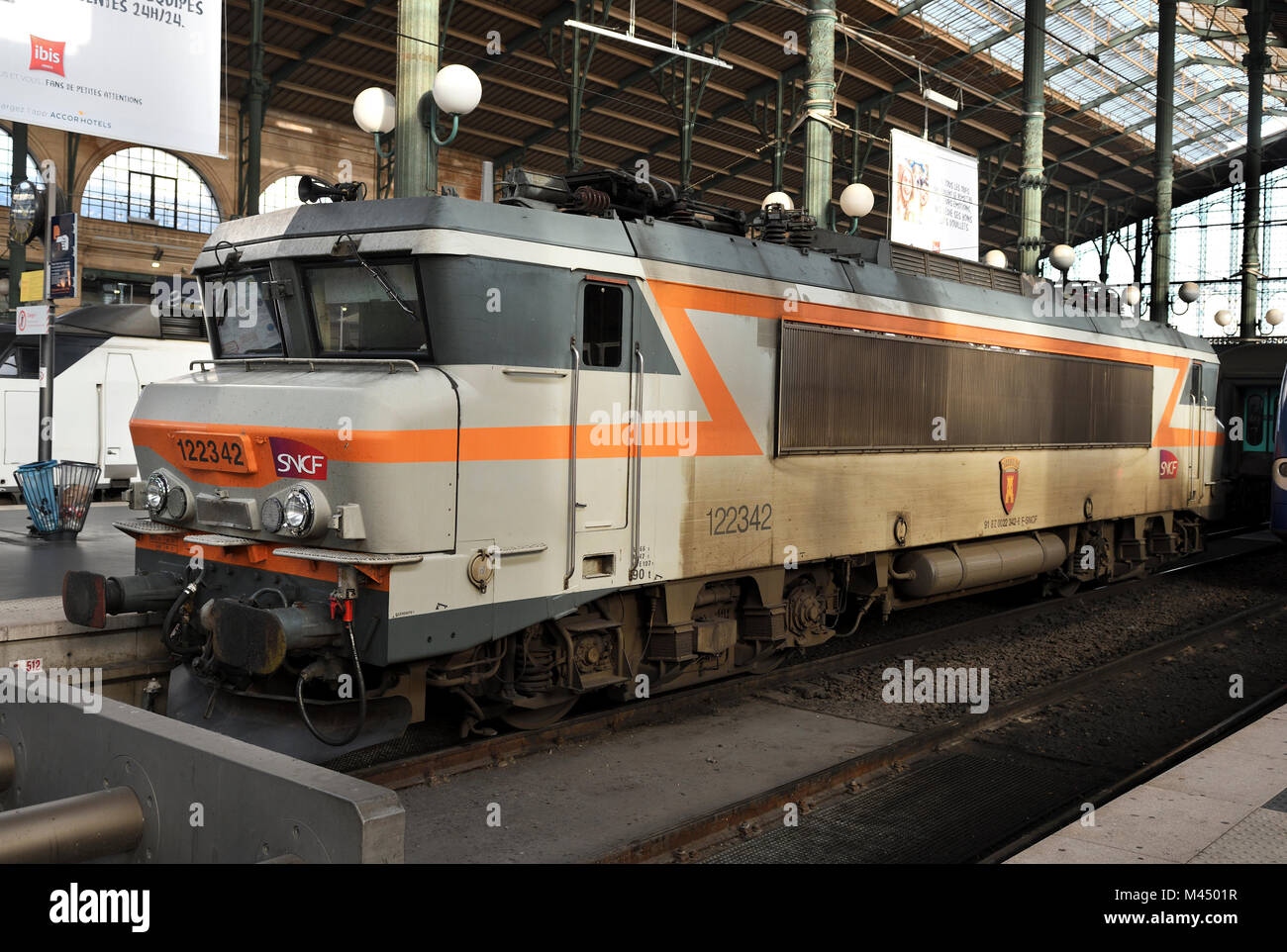 class BB 22200;electric locomotive;gare du nord;paris Stock Photo - Alamy