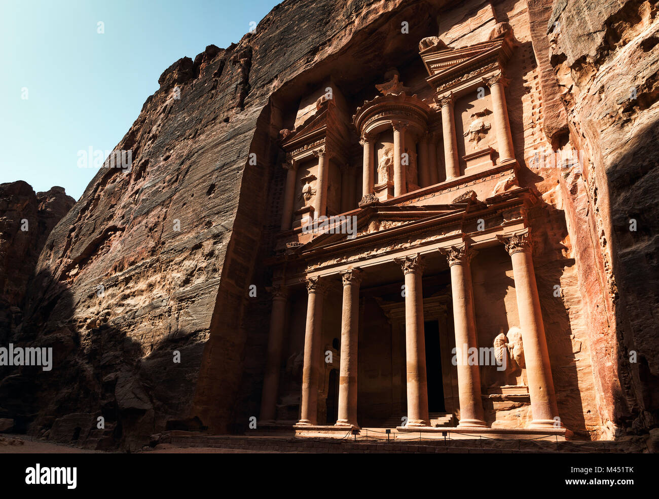 El khazneh al faroun hi-res stock photography and images - Alamy El khazneh al faroun hi-res stock photography and images - Alamy