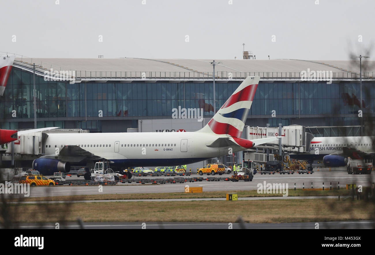 Airside operations vehicles heathrow airport hi-res stock photography ...