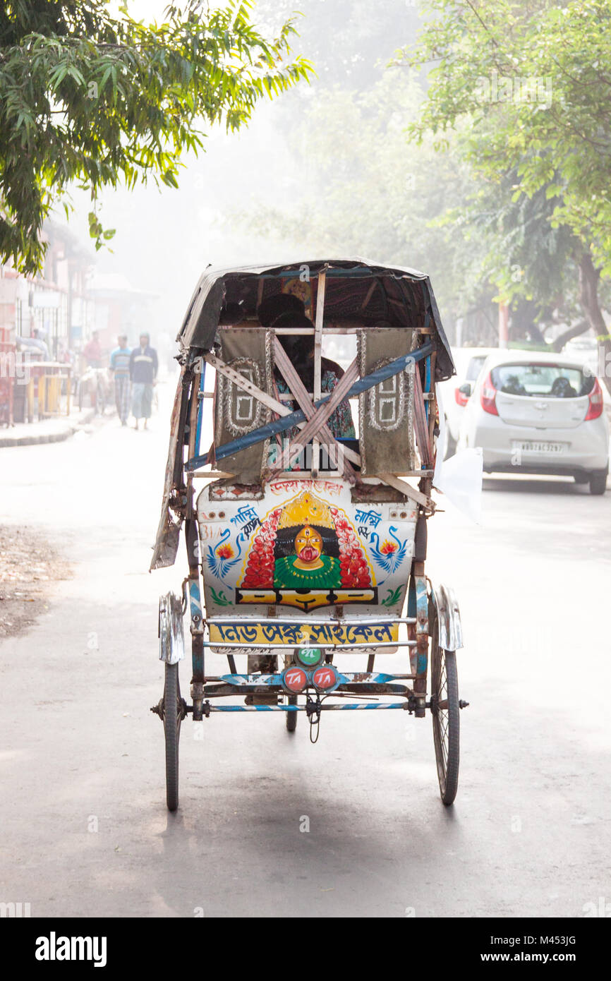 Rickshaw in Kolkata, India Stock Photo - Alamy