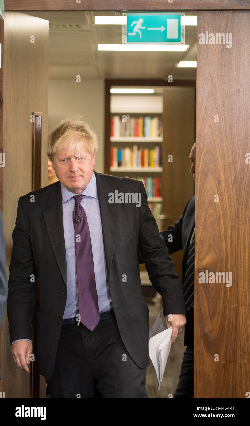 Map of london on uk map hi-res stock photography and images - Alamy