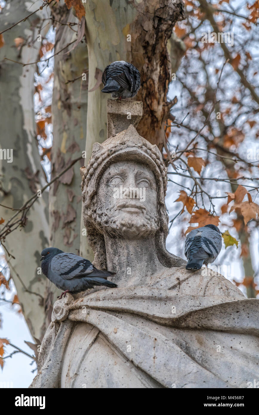Don pelayo statue hi-res stock photography and images - Alamy