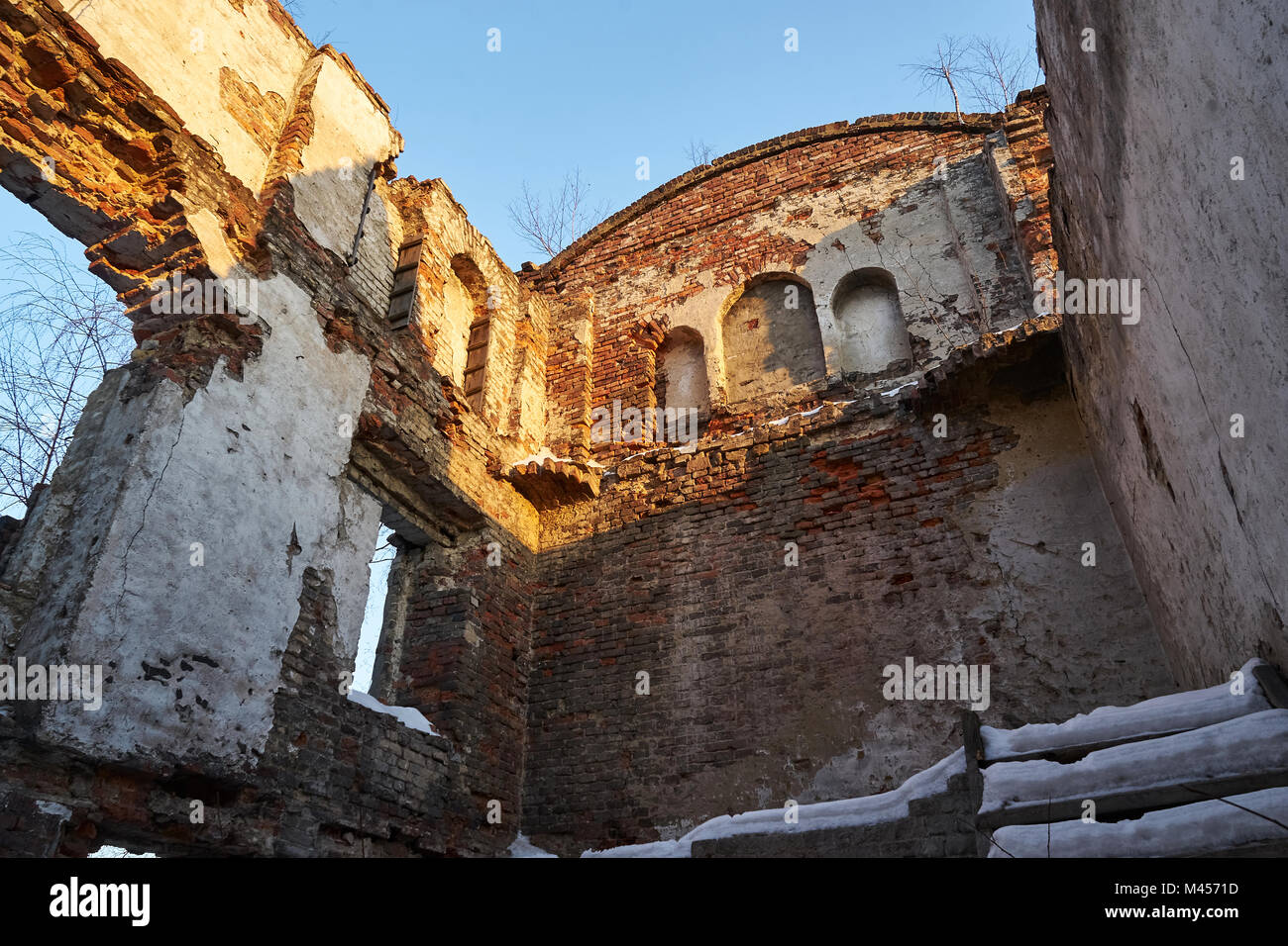 Building without a roof hi-res stock photography and images - Alamy