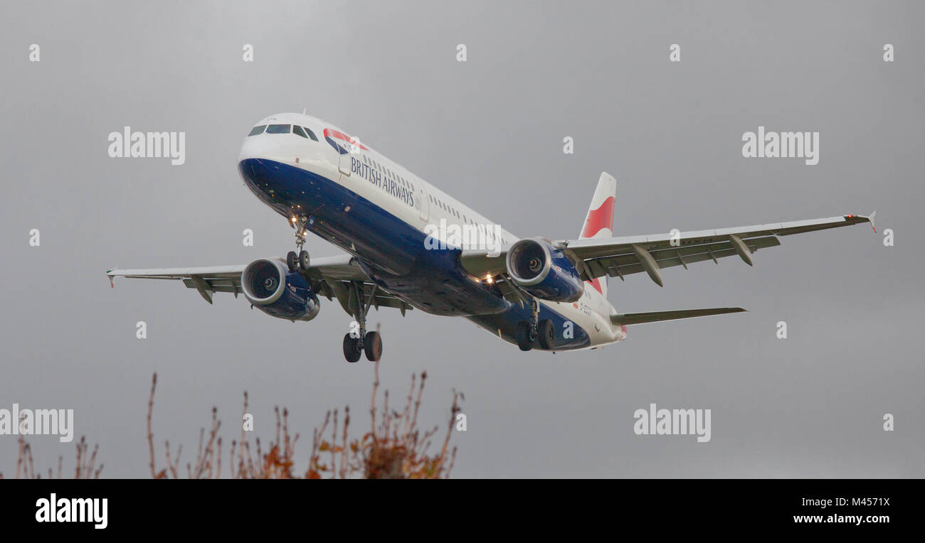 British Airways Airbus a321 G-EUXH on final approach to London-Heathrow ...