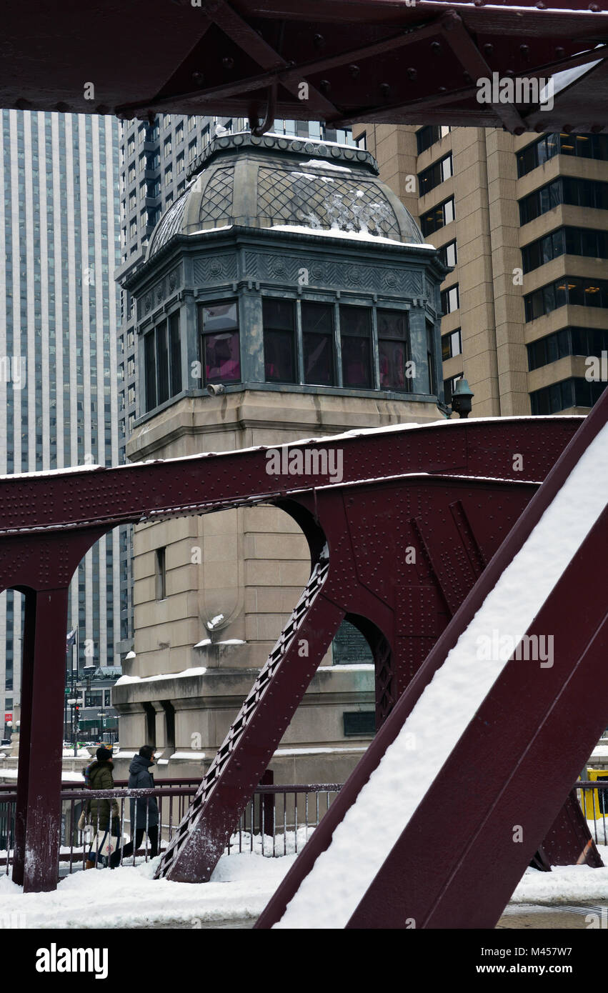 One of the bridge towers to the Clark Street Bridge in downtown Chicago ...