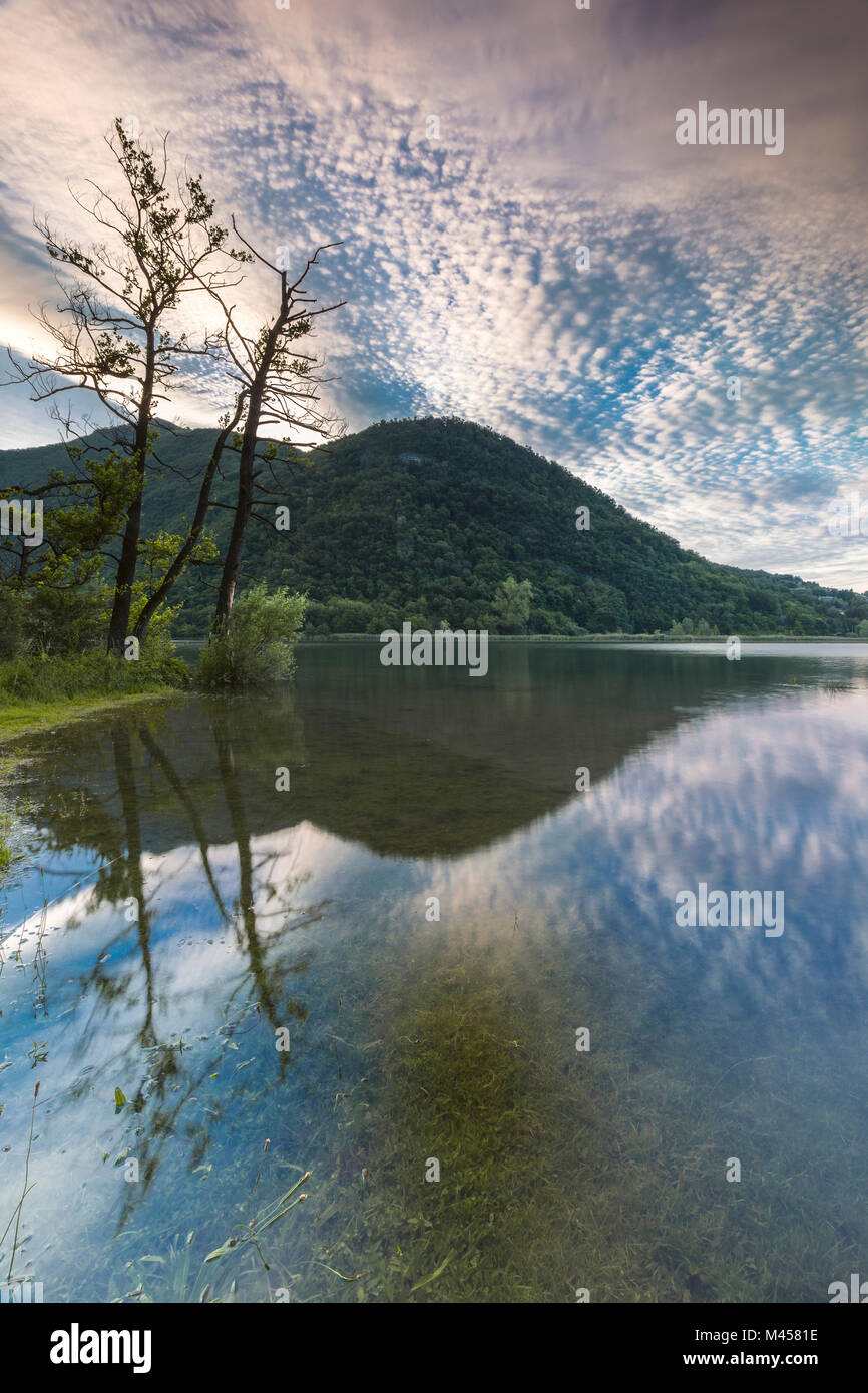 Lago del segrino hi-res stock photography and images - Alamy