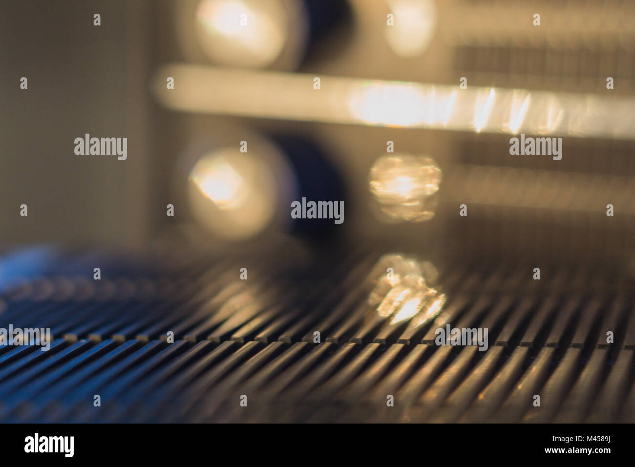 Vintage radio receiver macro hi-res stock photography and images - Alamy