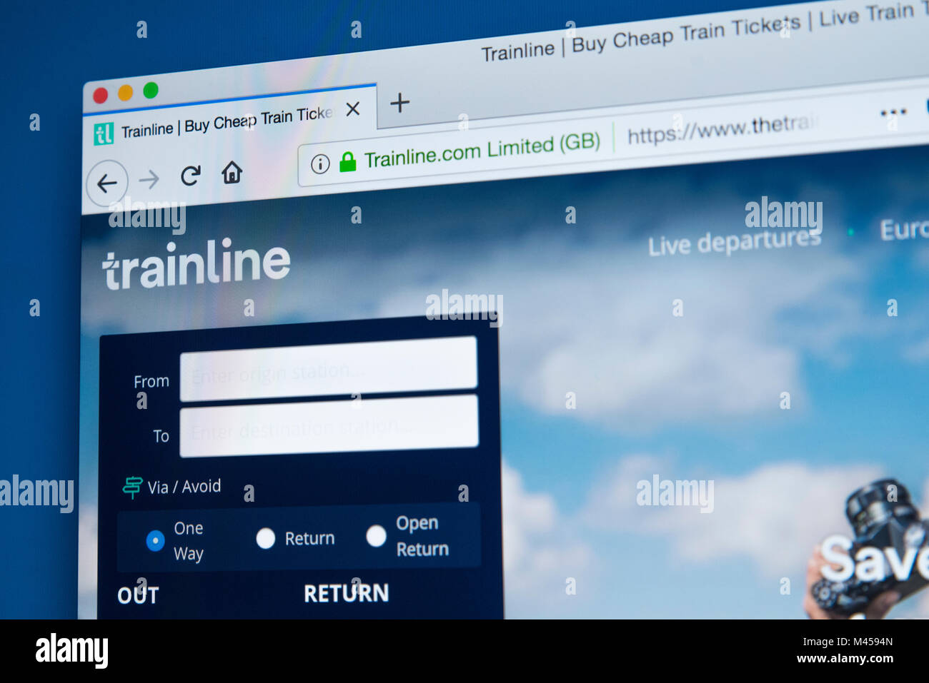 Trainline screen hi-res stock photography and images - Alamy