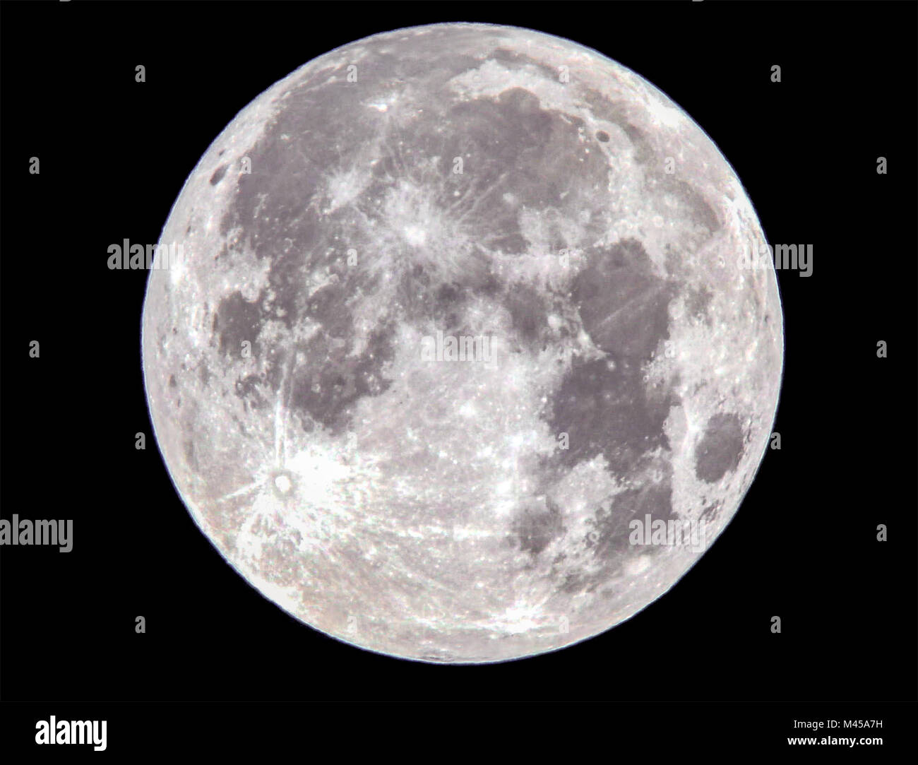 Hunters supermoon hi-res stock photography and images - Alamy