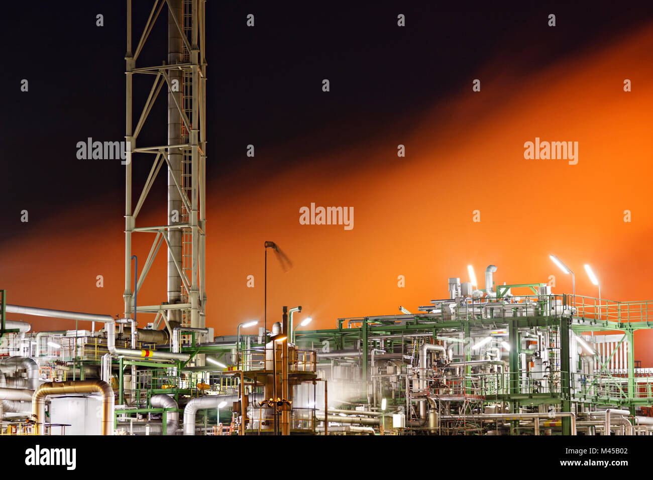 Flare petrochemical industry hi-res stock photography and images - Alamy
