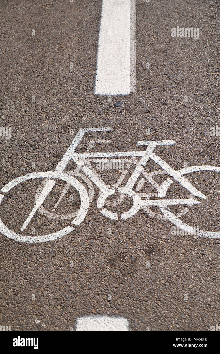 Bicycle track hi-res stock photography and images - Alamy