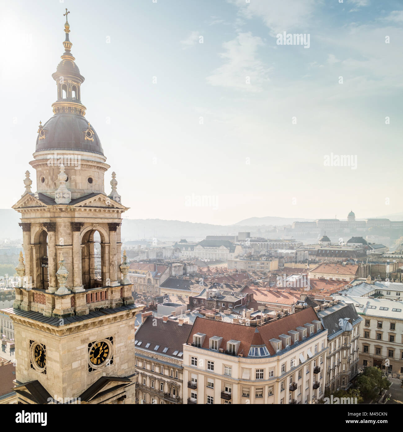 St stephens cathedral clock hi-res stock photography and images - Alamy