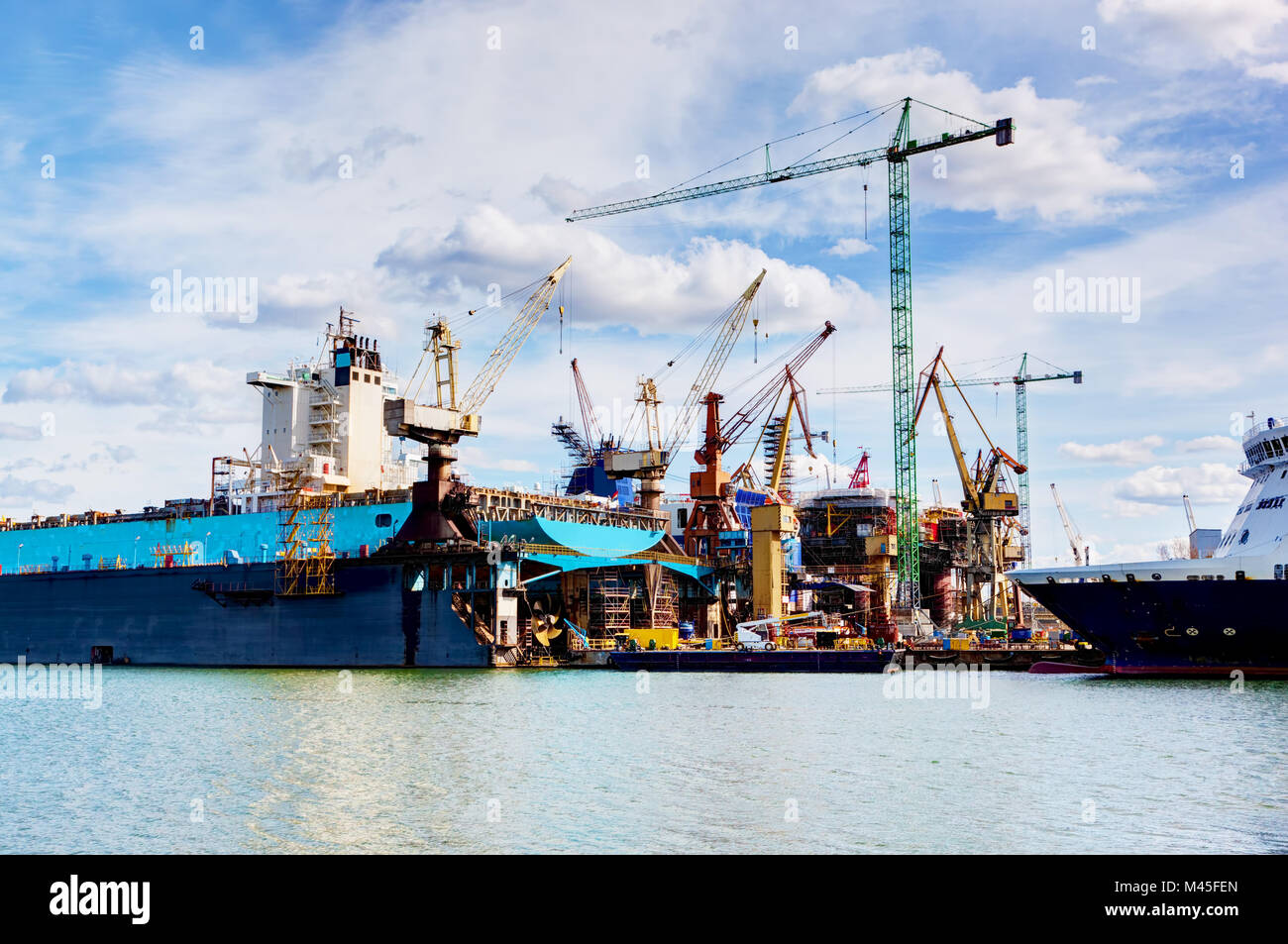 Cargo ship under construction hi-res stock photography and images - Alamy