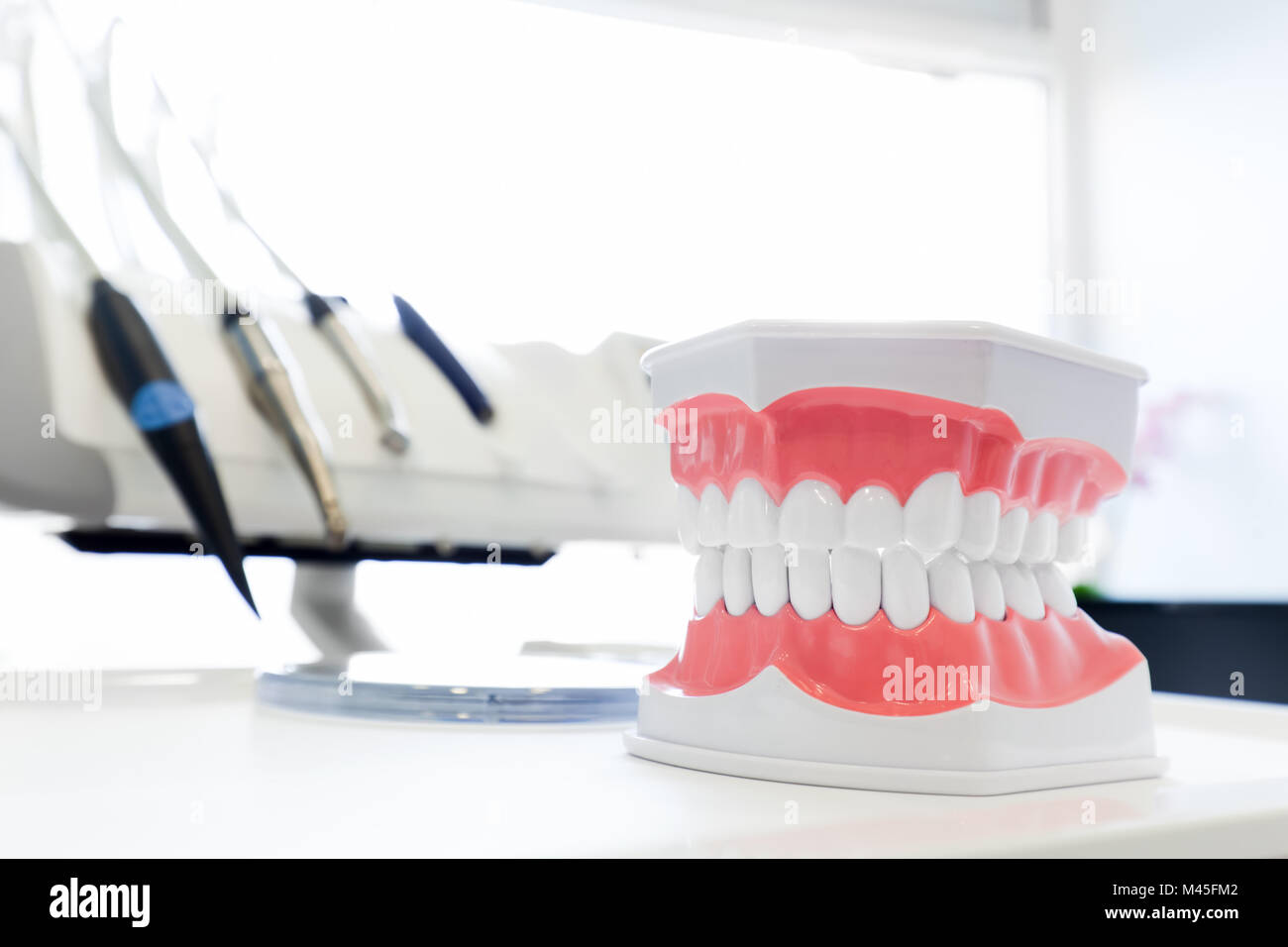 Clean your teeth hi-res stock photography and images - Alamy