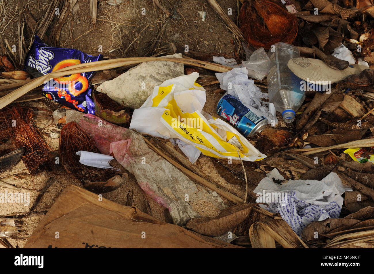 Plastics litter bin hi-res stock photography and images - Alamy