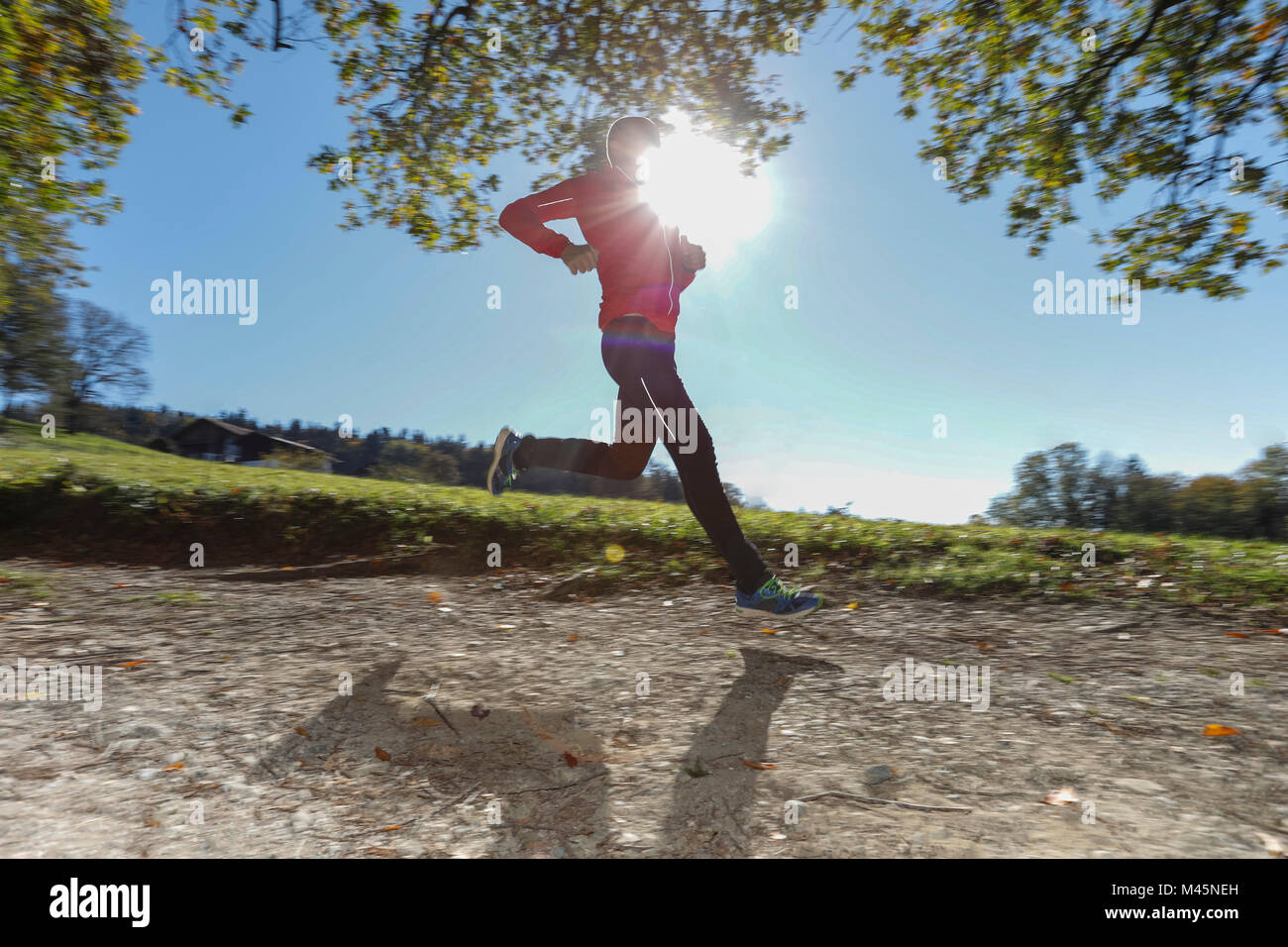 Down track hi-res stock photography and images - Alamy