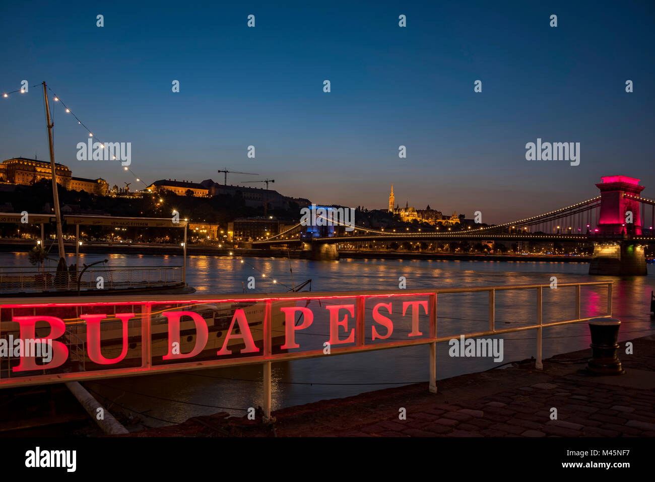 Budapest sign hi-res stock photography and images - Alamy