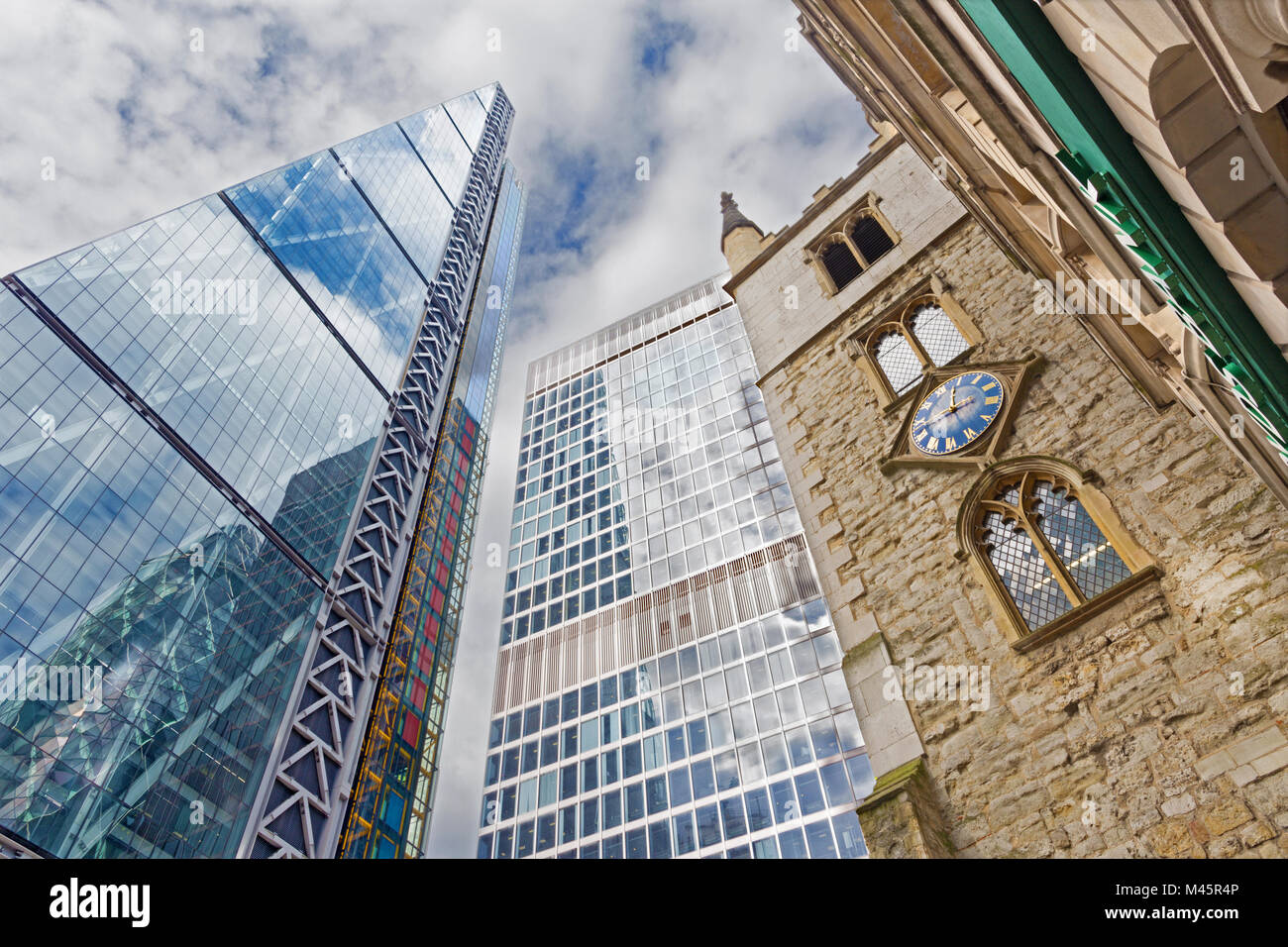 Aviva leadenhall hi-res stock photography and images - Alamy