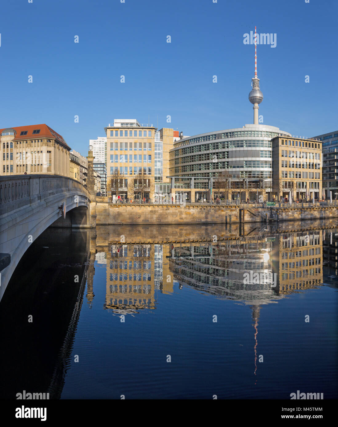 Berlin - The waterfront over the Spree river in evening light Stock ...