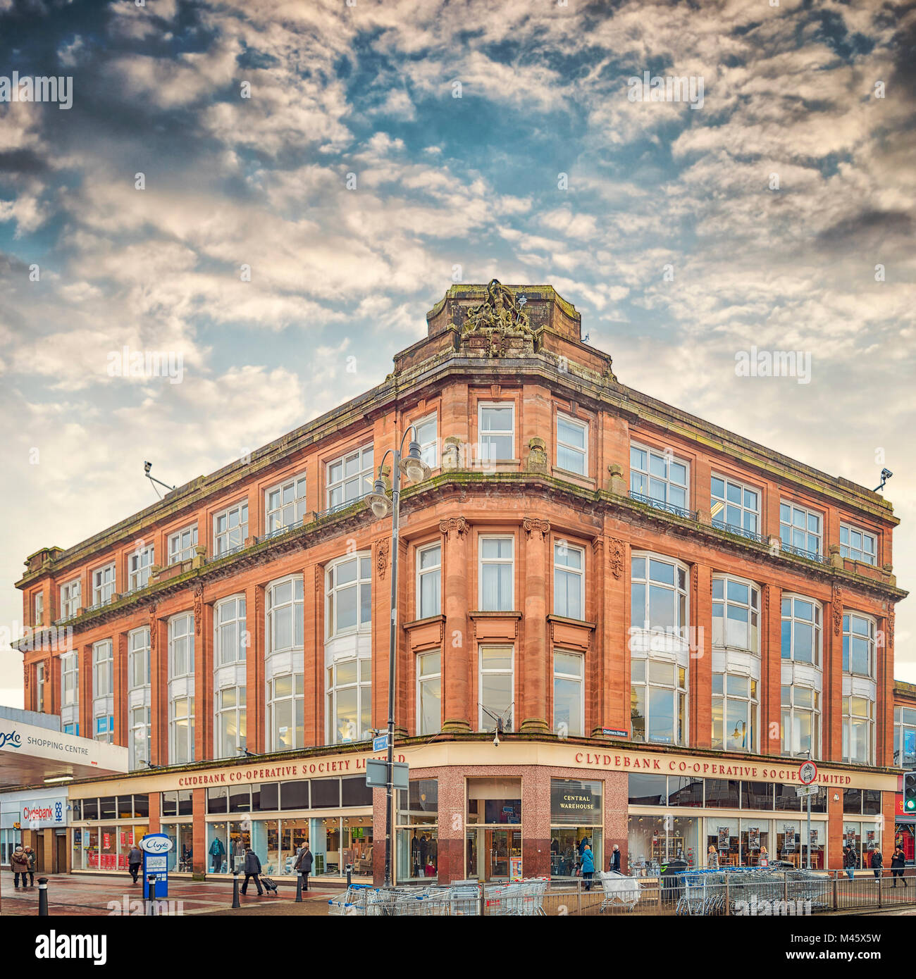 Store co traditional hi-res stock photography and images - Alamy