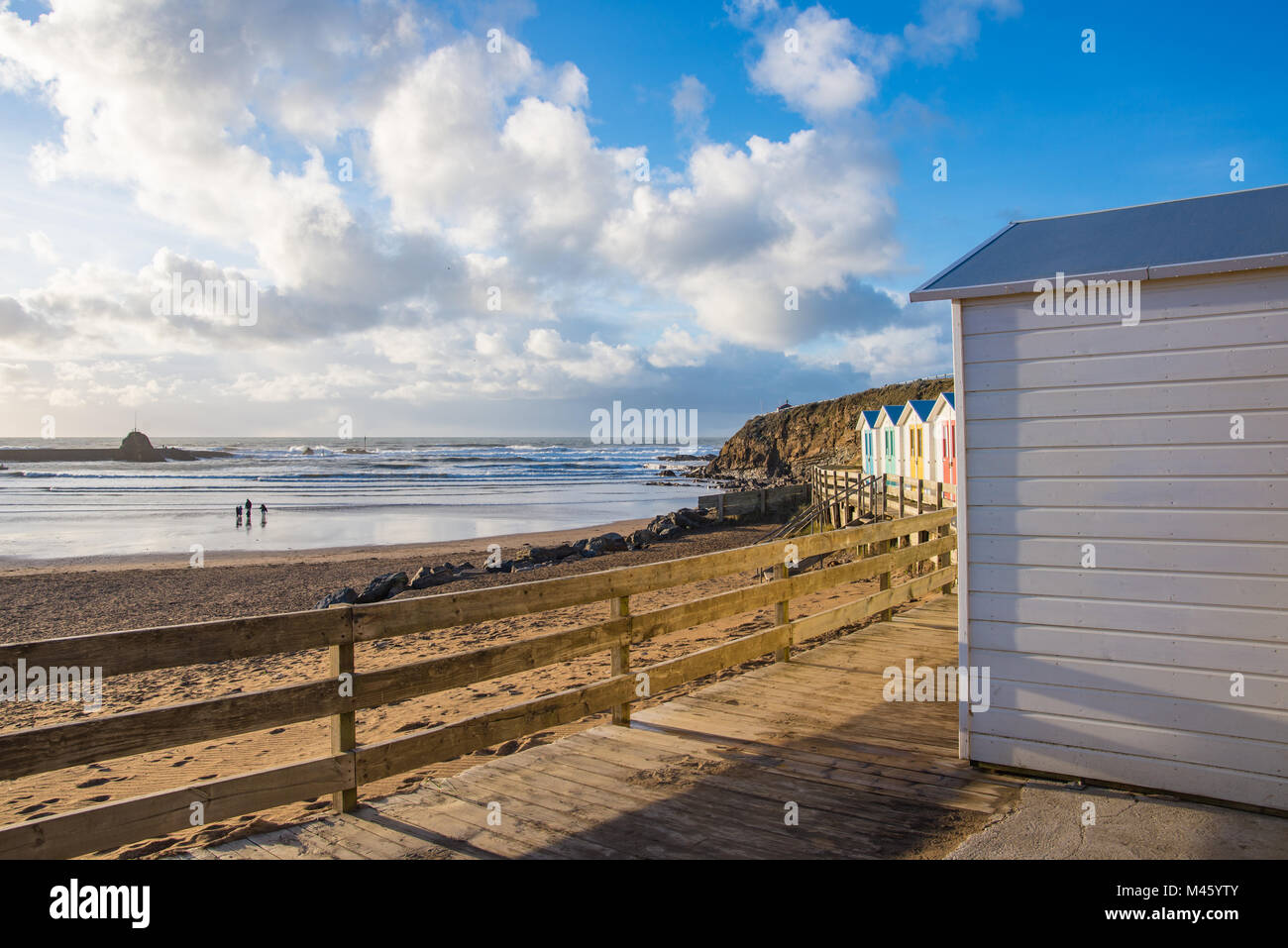 Traditional English beach huts above the beach in Cornwall Stock Photo ...