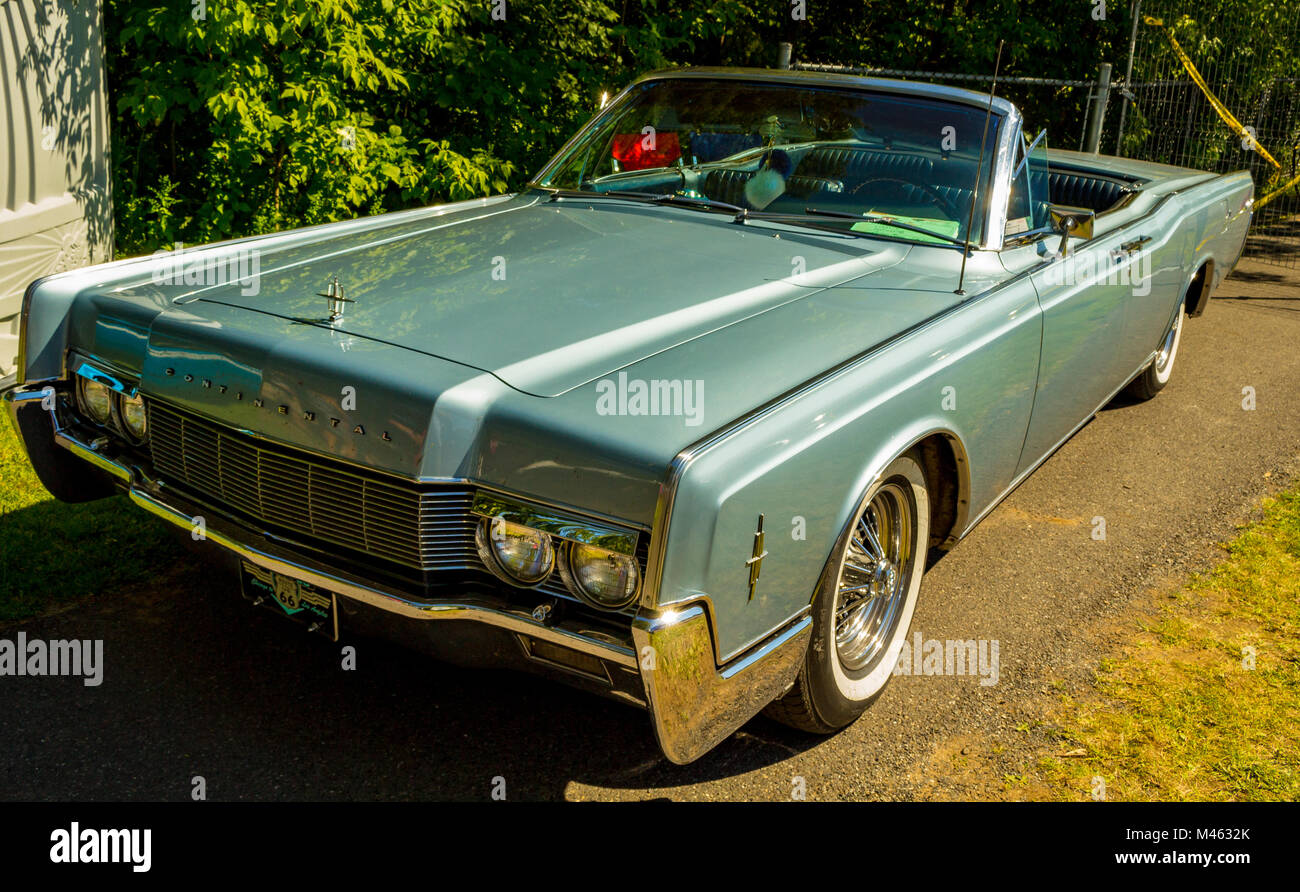 1966 Lincoln Continental Convertible