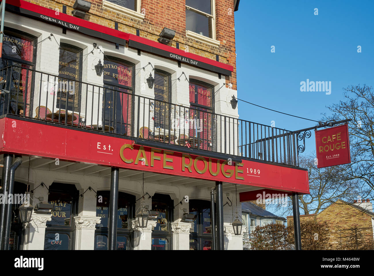 Cafe rouge chiswick hi-res stock photography and images - Alamy