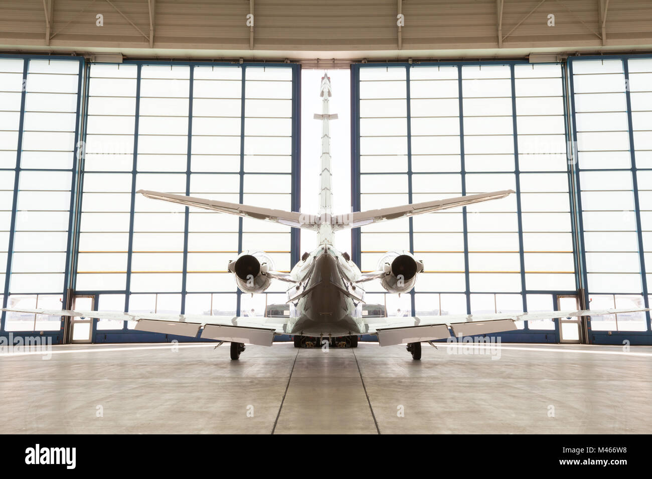 Private jet tail hi-res stock photography and images - Alamy