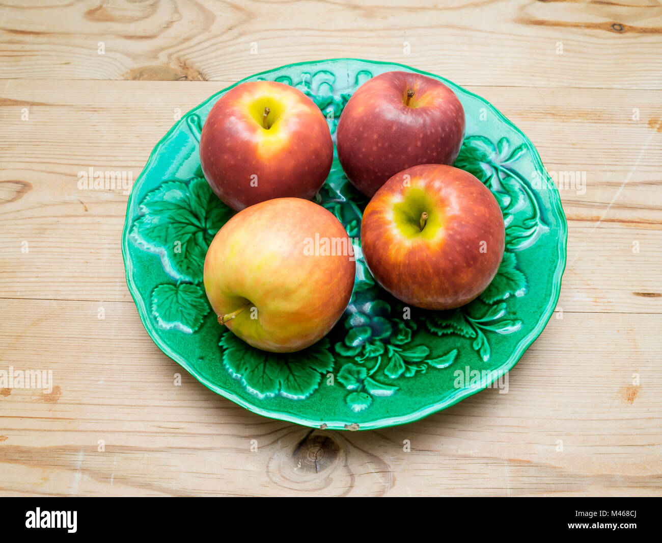 Pink lady cripps pink hi-res stock photography and images - Alamy