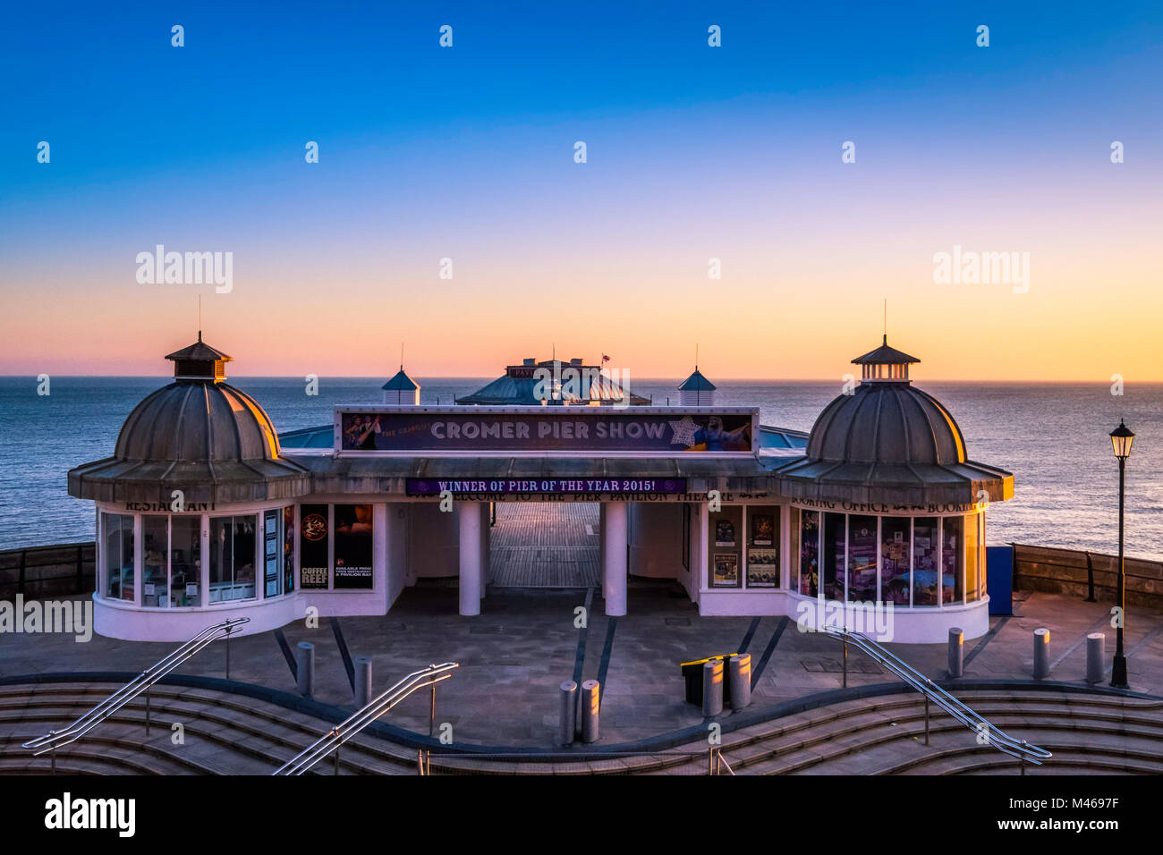 Cromer pier at sunrise Stock Photo - Alamy
