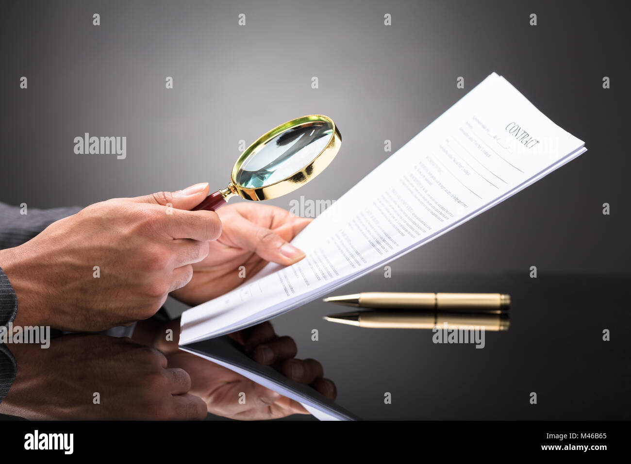 Magnifying power hi-res stock photography and images - Alamy
