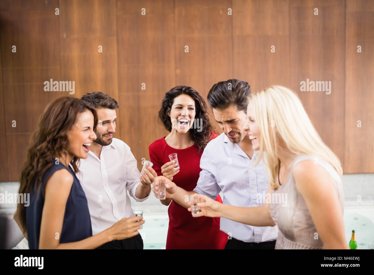 Group activity shots hi-res stock photography and images - Alamy