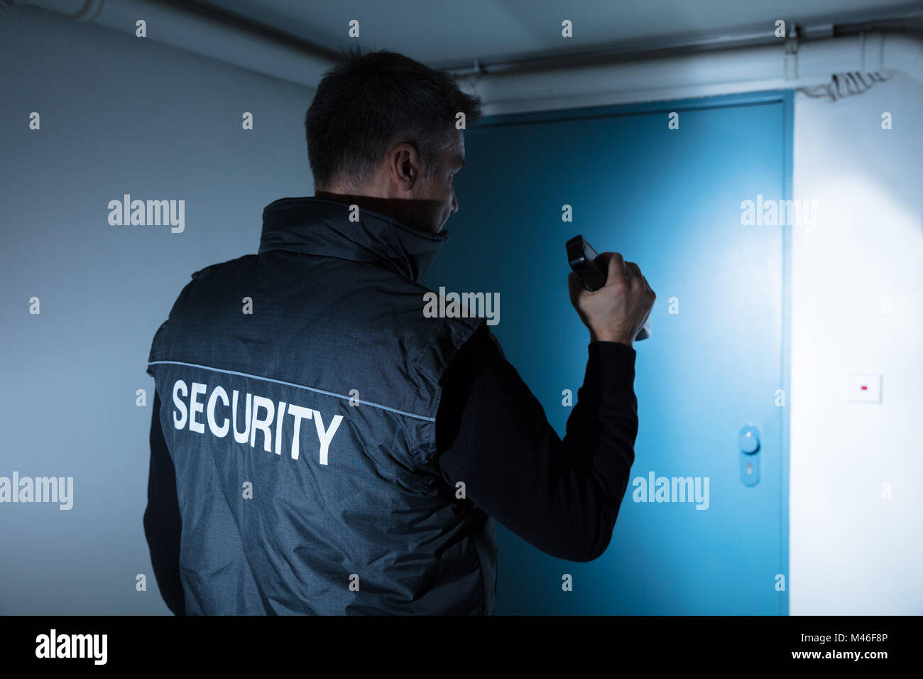 Bodyguards rear view hi-res stock photography and images - Alamy