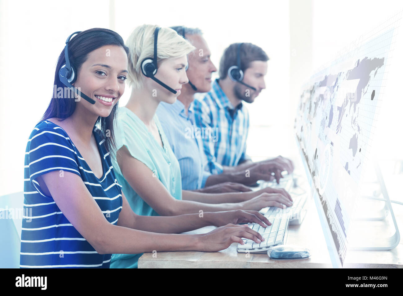 Call centre workers hi-res stock photography and images - Alamy