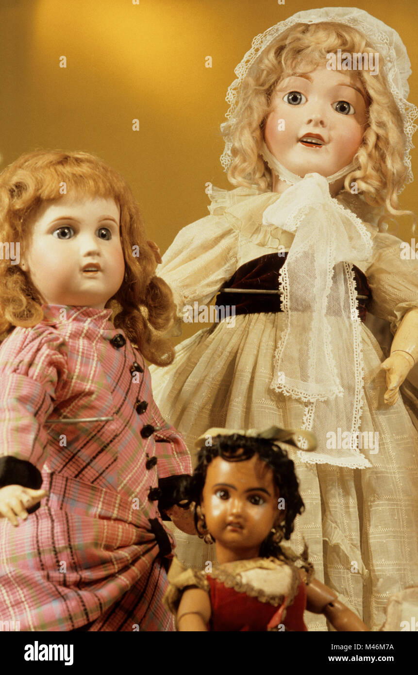 Porcelain images hi-res stock photography and images - Alamy