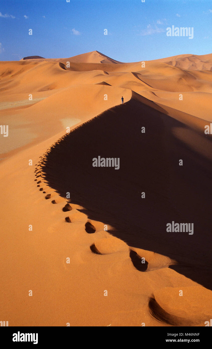 Namibia. Namib desert. Sossusvlei. Sand dunes. Hiker Stock Photo - Alamy