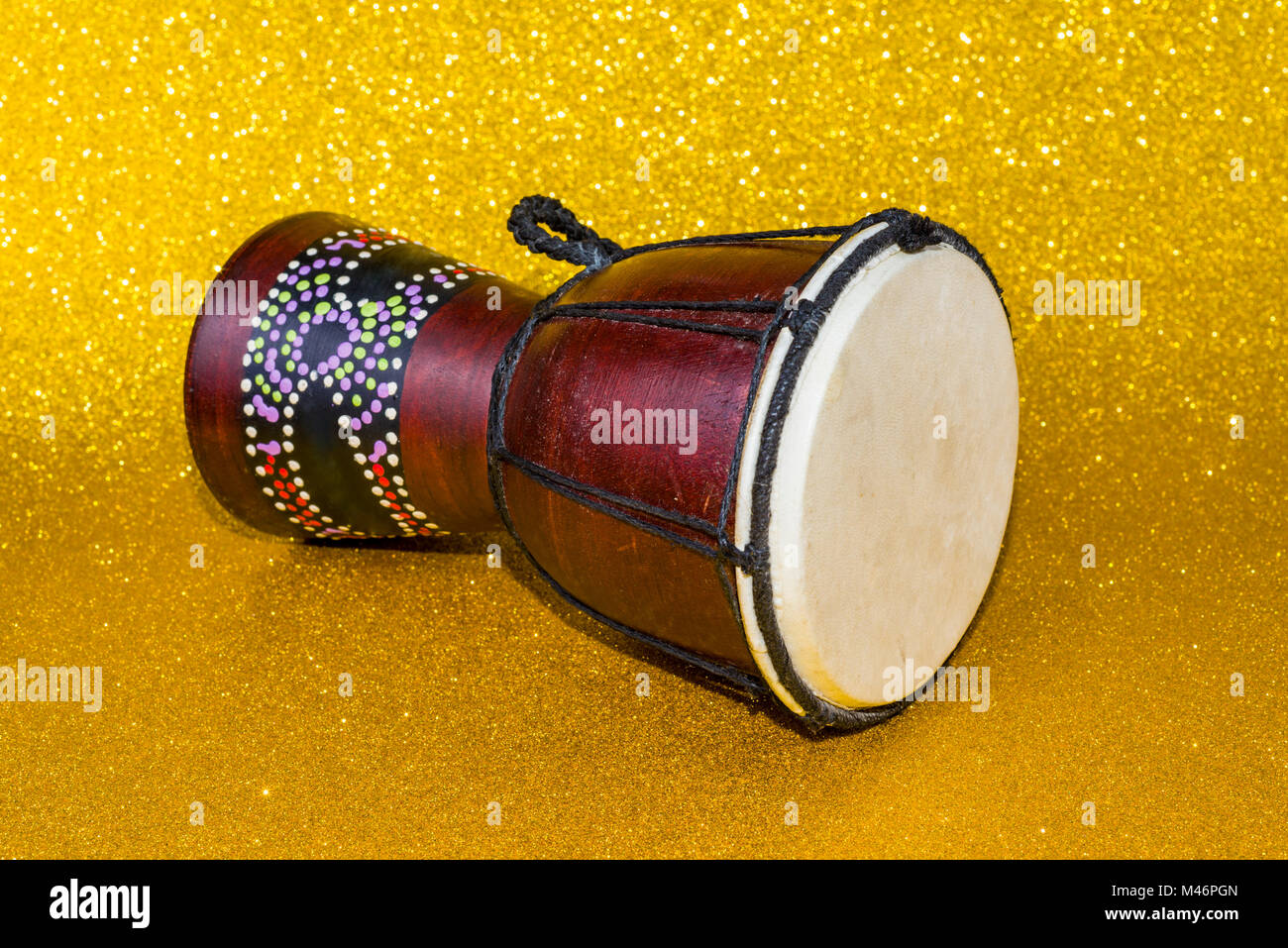 Darbuka hi-res stock photography and images - Alamy