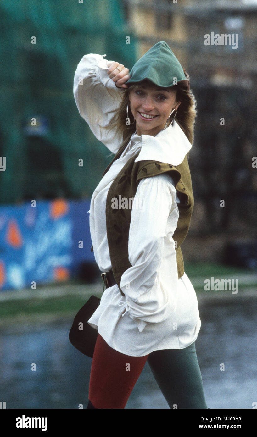 Michaela strachan hi-res stock photography and images - Alamy