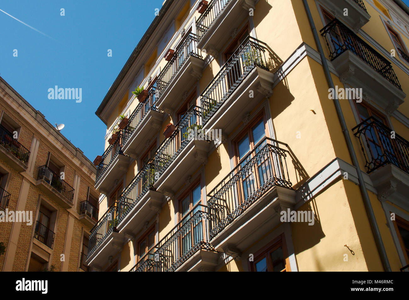 Spanish townhouse valencia hi-res stock photography and images - Alamy