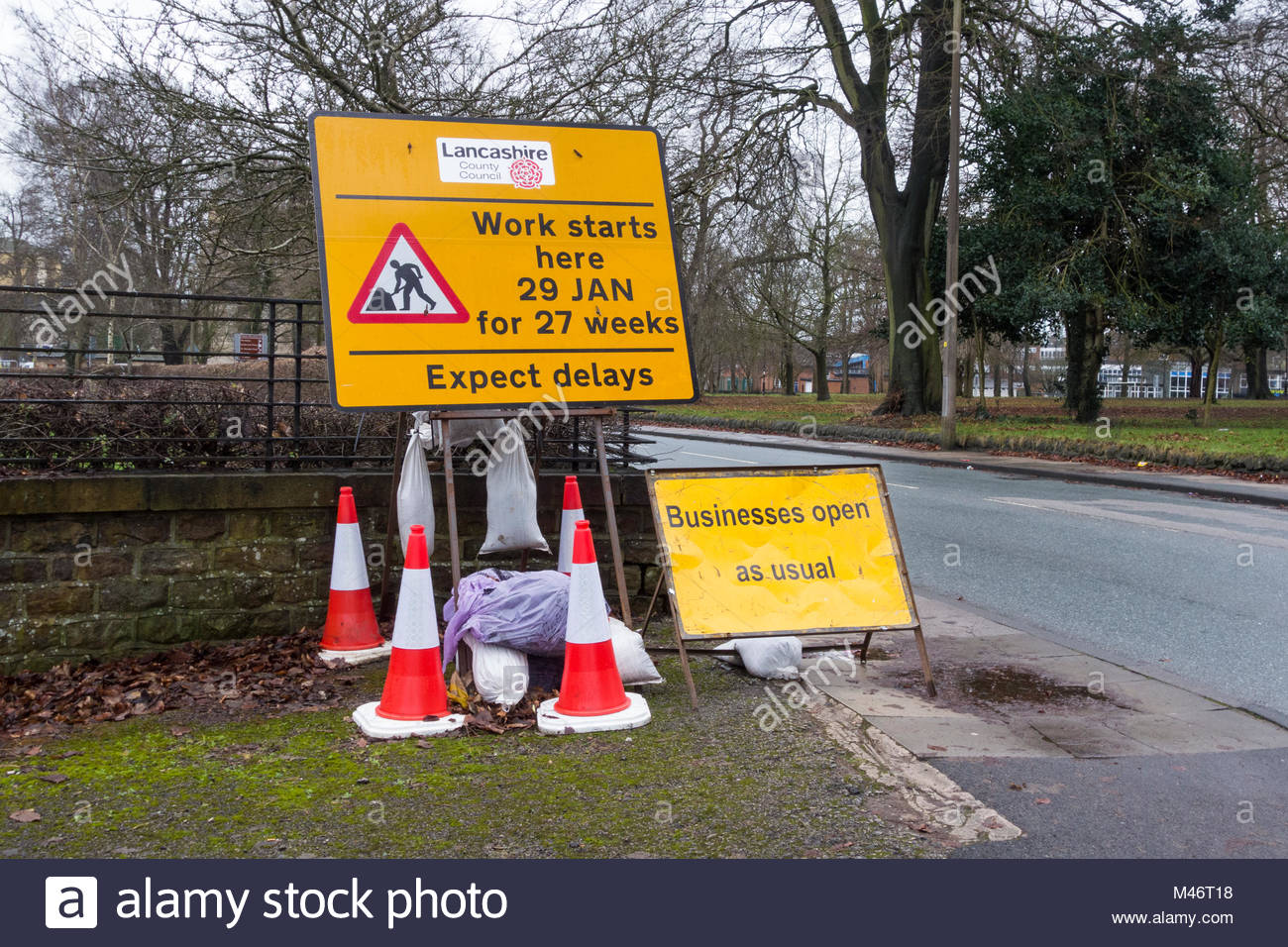 Expect Delays Sign Stock Photos & Expect Delays Sign Stock Images - Alamy