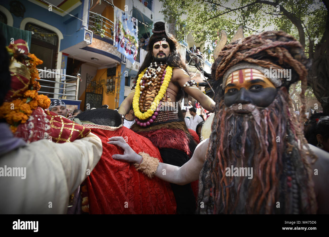 NEW DELHI, INDIA - FEBRUARY 14: Students and street artists dressed as ...