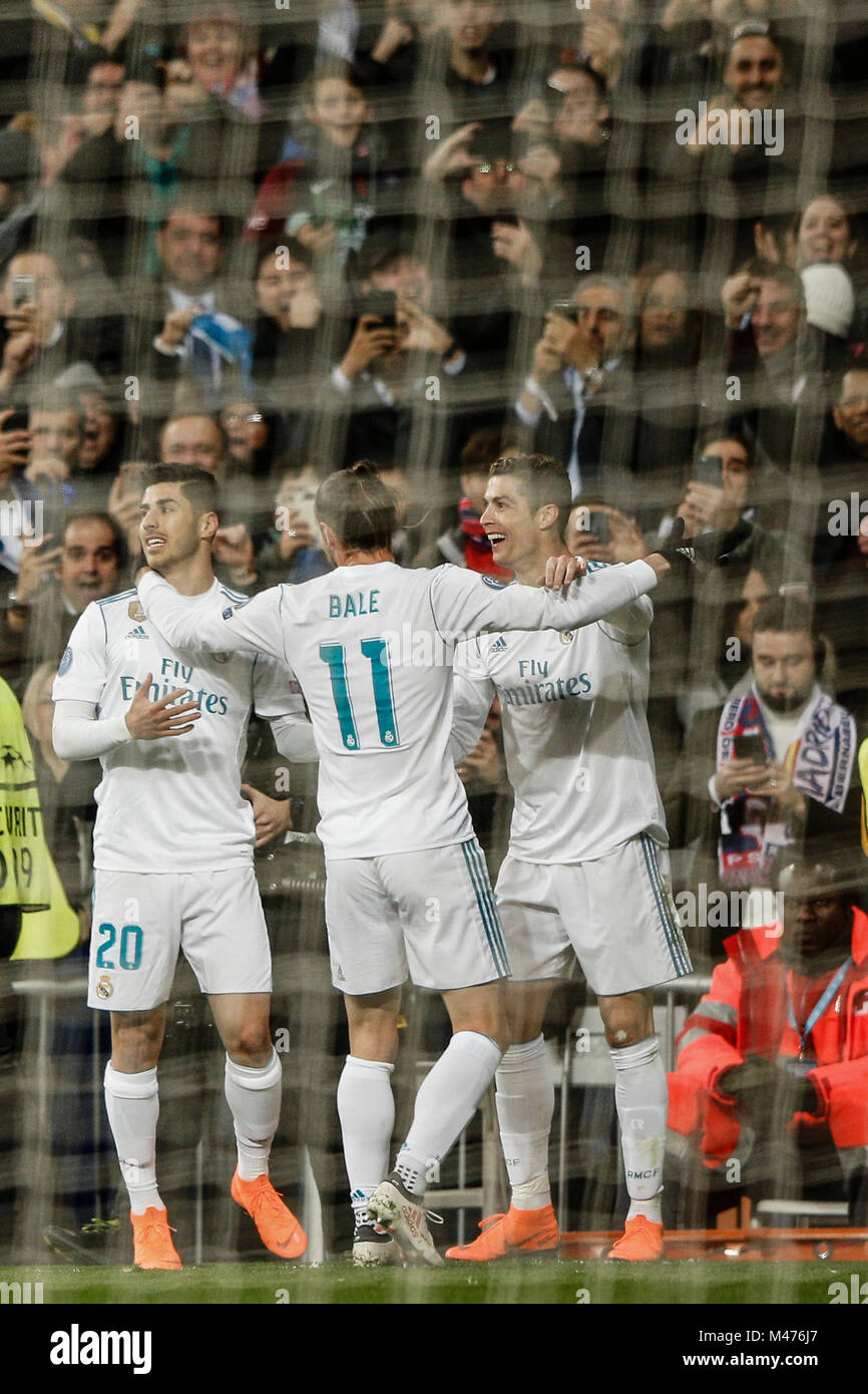 Gareth bale celebrates real madrid hi-res stock photography and images ...