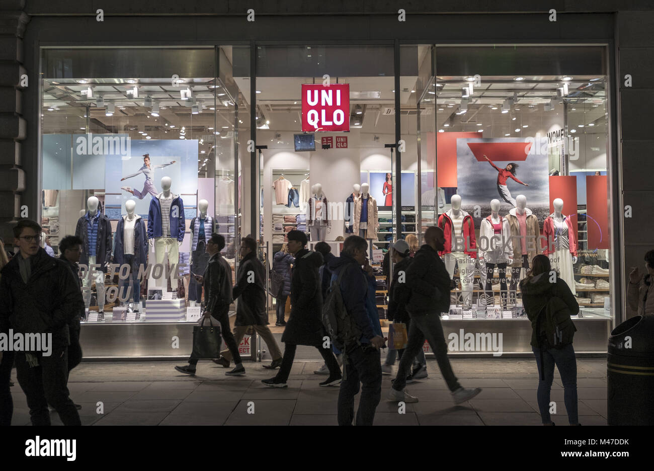 Uniqlo store london hi-res stock photography and images - Alamy