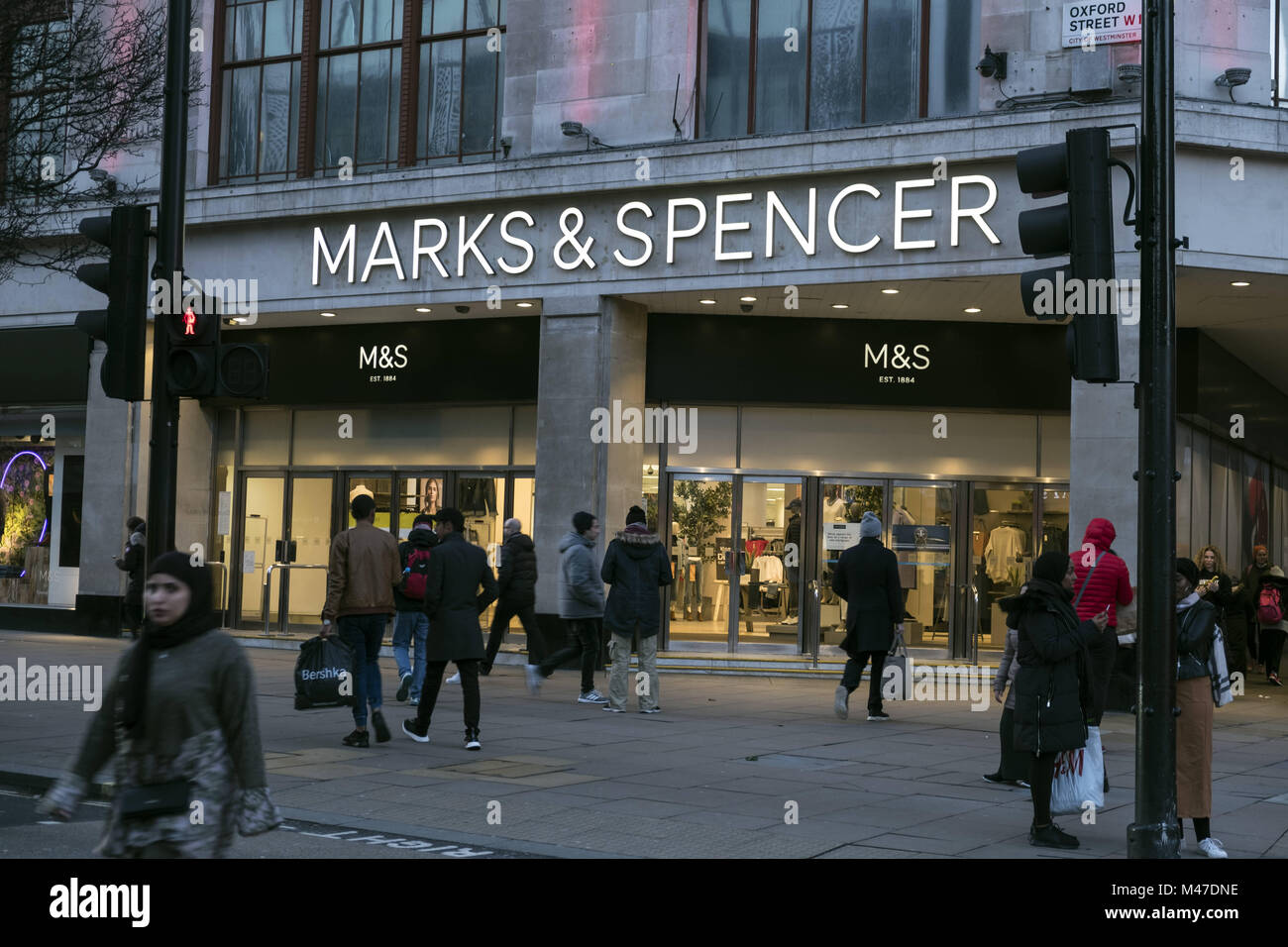 Marks & Spencer Oxford Street Stock Photos & Marks & Spencer Oxford ...