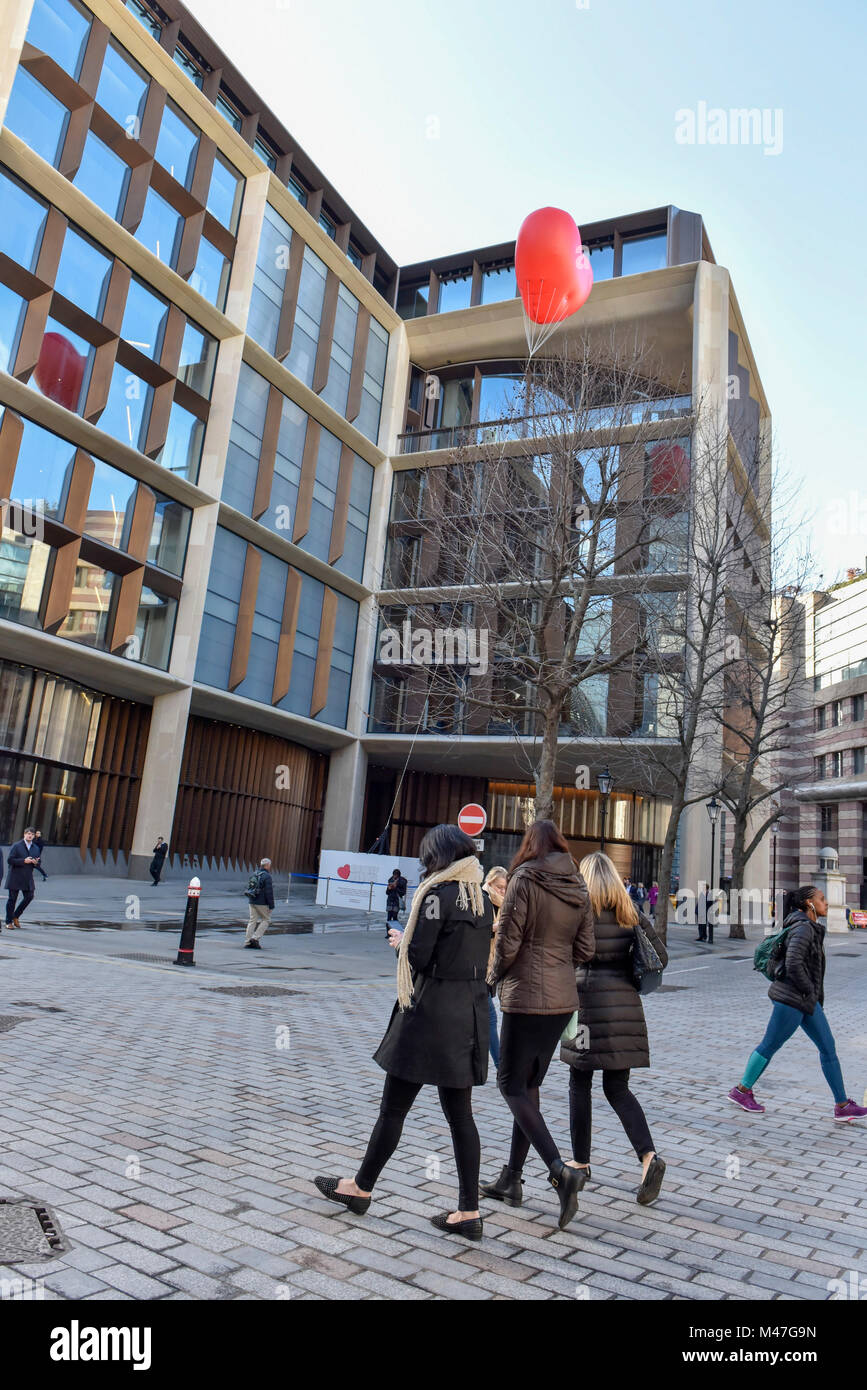 London, UK. 15 February 2018. A giant chubby heart balloon is seen ...
