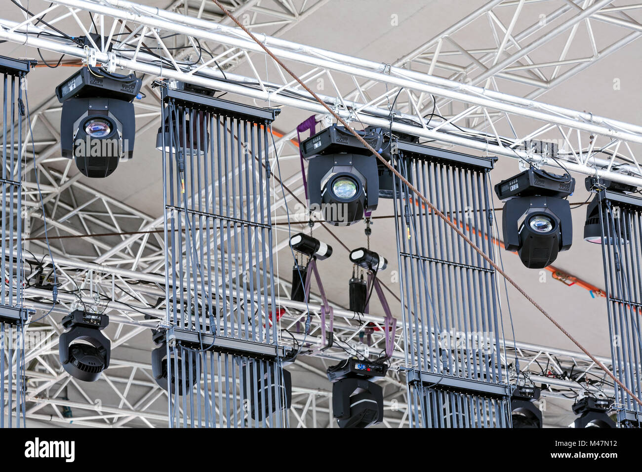 Outdoor concert stage hi-res stock photography and images - Alamy